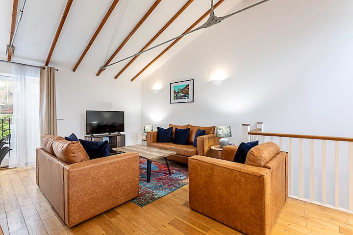 Light and airy upside down house in Boho Hackney – Luxflat Serviced ...